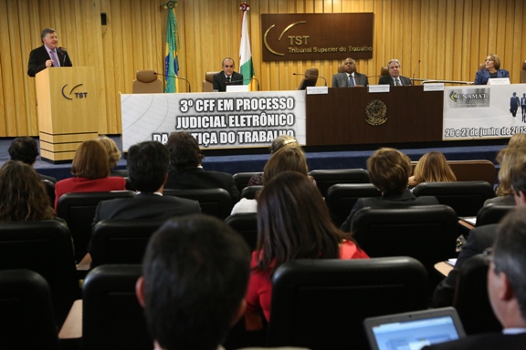Desembargadores do TRT5 participam de curso para instrutores do PJe ...