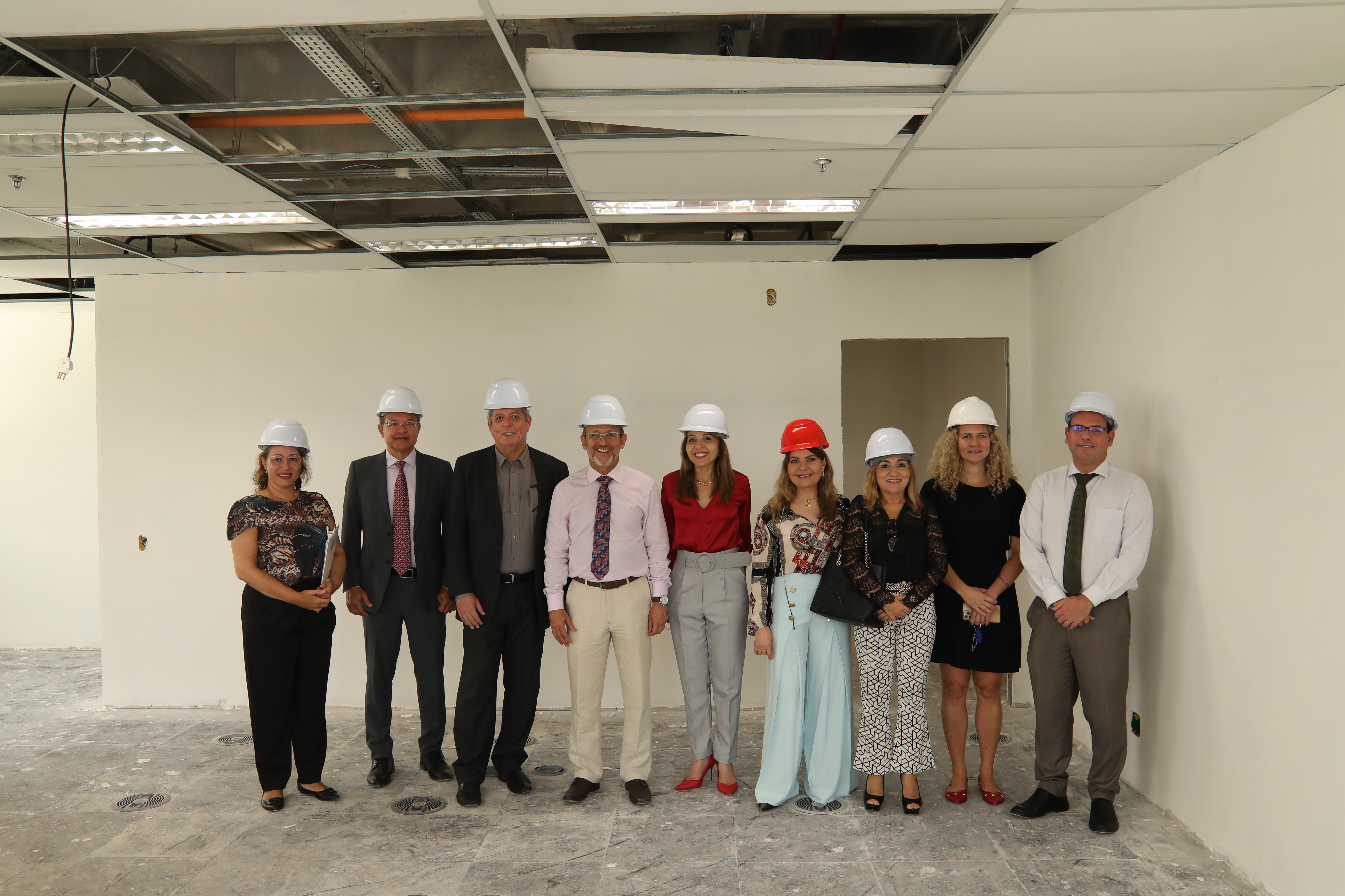 Presidente do TRT-5 visita obras da nova sede | Tribunal Regional do ...